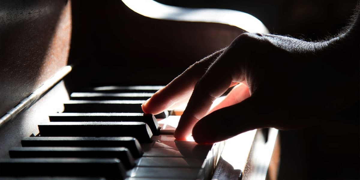 A Guide to Experimenting with Different Music Styles - musé